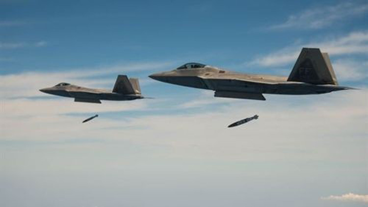 韩媒：美或向朝鲜半岛定期出动航母和B-1B轰炸机_时讯_看看新闻网